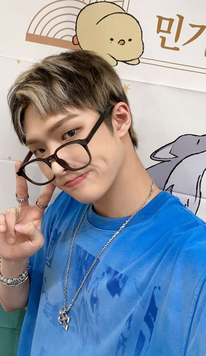 Blue Mingi - online puzzle