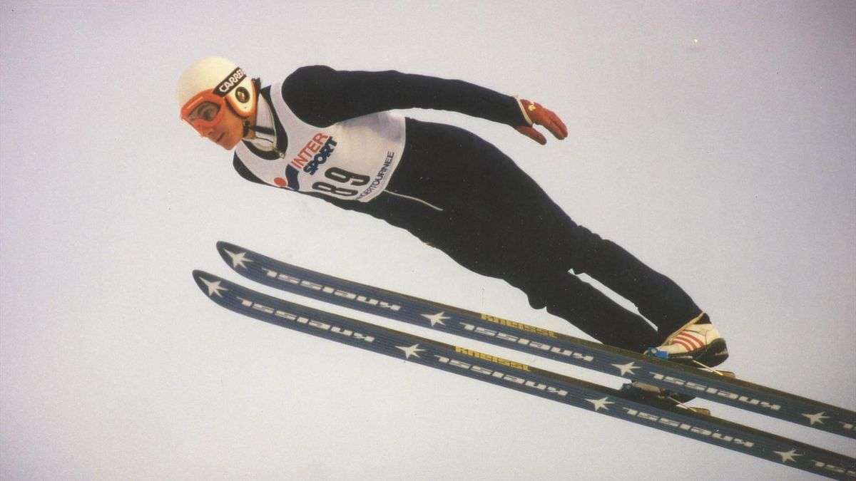 JOSE RIVERA SALTO CON GLI SCI - puzzle online